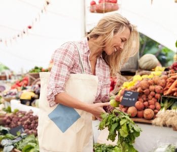 Things you need for a perfect garden dinner - Cooking in Stilettos