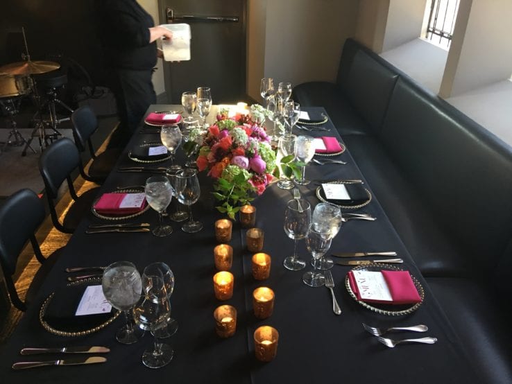 The Most Beautiful Table Settings With Pink Flowers - Cooking in Stilettos