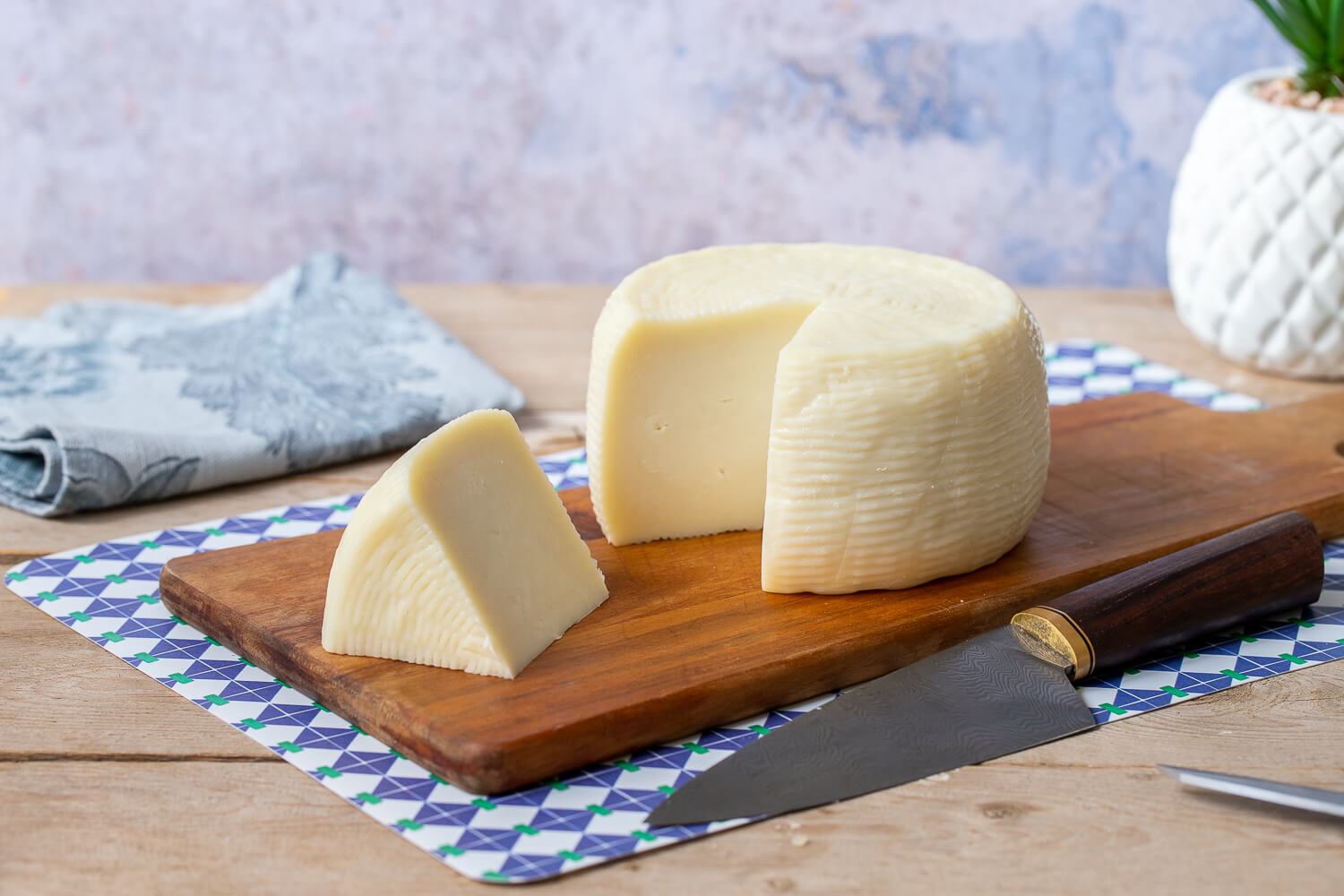 Calabrese Cheese: A Flavorful Delight from Southern Italy - Cooking in ...